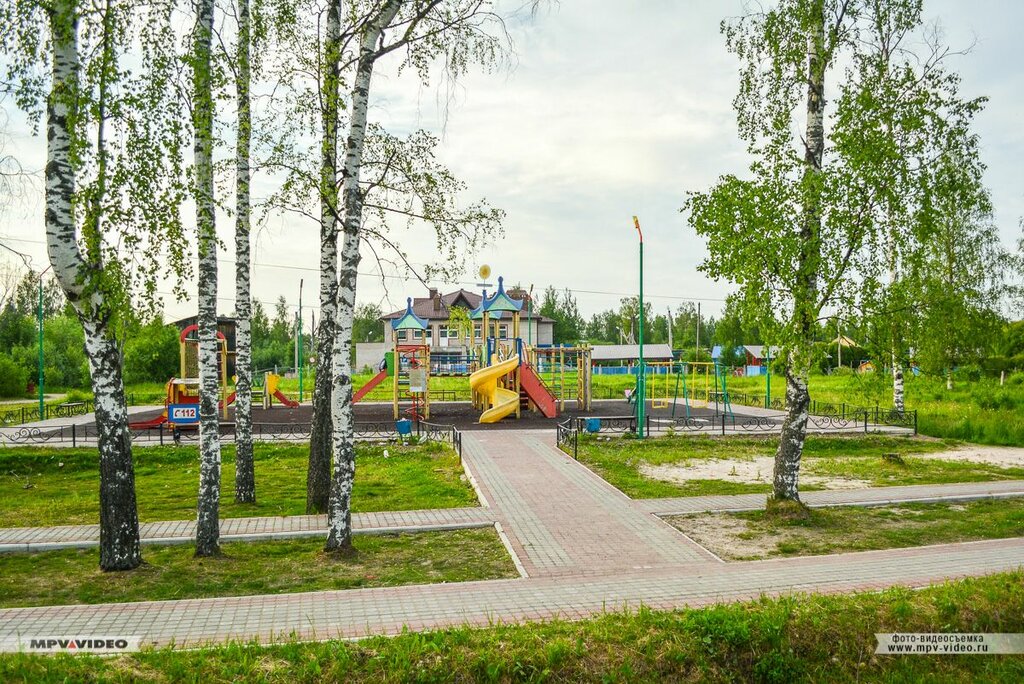 Anaokulları Detsky sad № 4 Raduga, Novgorodskaya oblastı, foto