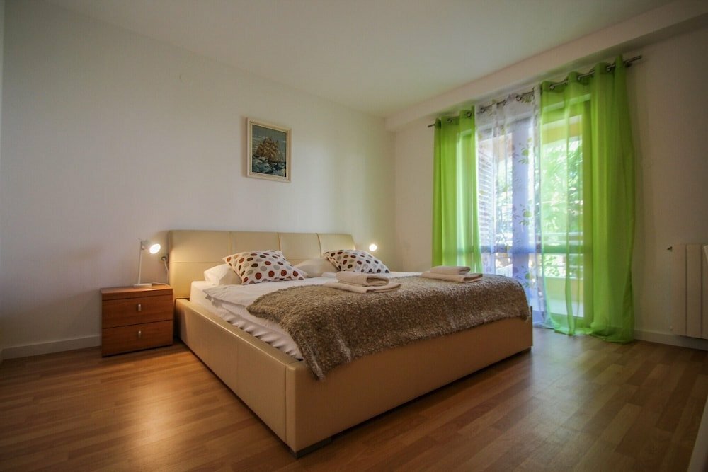 Otel Alenka, Dünya, foto