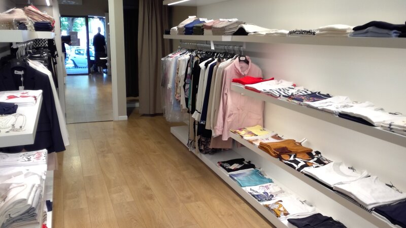 Giyim mağazası Central Park Abbigliamento Donna, Piyemonte, foto