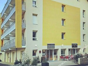 Hôtel Grand Parc (Auvergne-Rhône-Alpes, Ain, Arrondissement de Gex, Gex, Avenue de la Gare), otel
