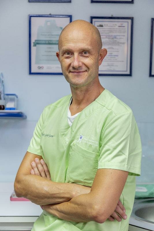 Özel ağız ve diş sağlığı klinikleri ve muayenehaneleri Studio Dentistico Garau Dr. Guido, Cagliari, foto