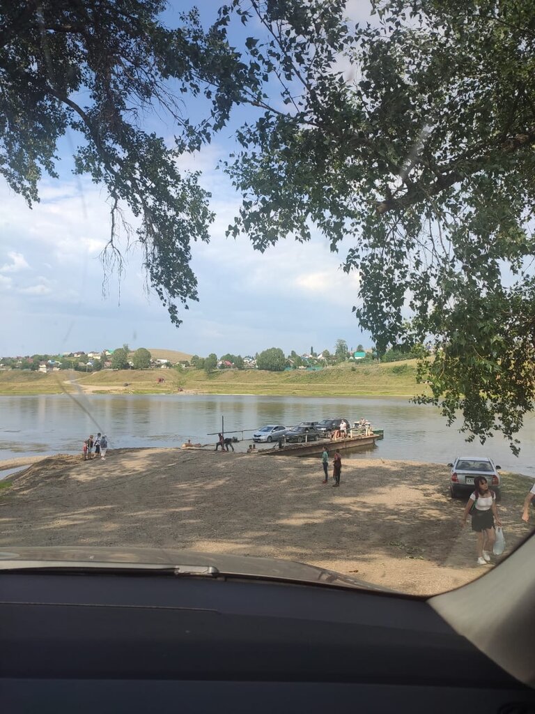 i̇skele Паромная переправа - левый берег, Başkurdistan, foto