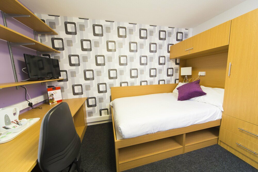 Otel Summergrove Halls, İngiltere, foto