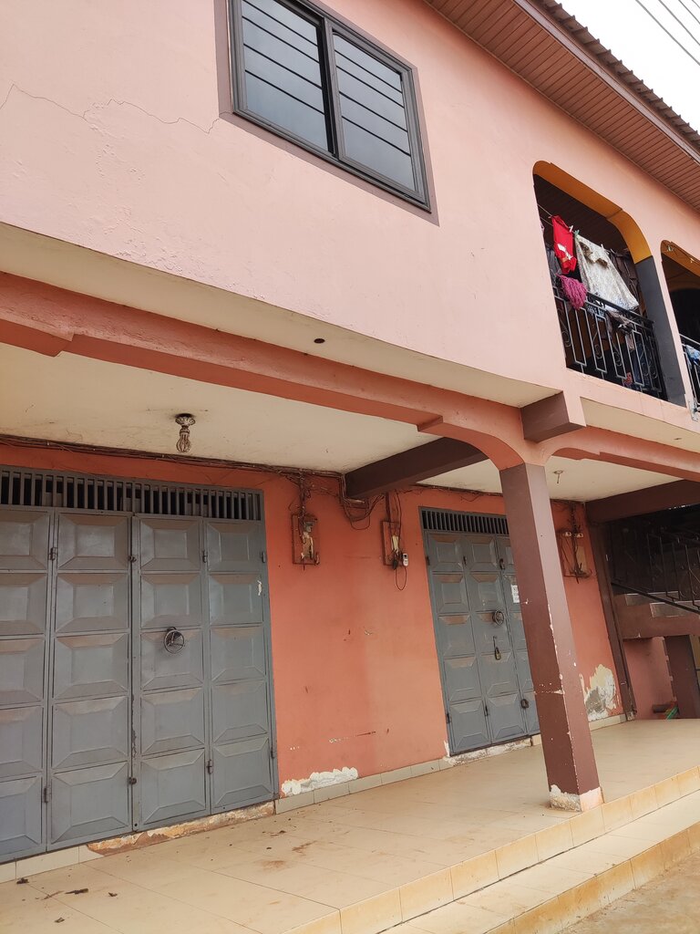 Dikiş malzemeleri Nhyira House, Dünya, foto