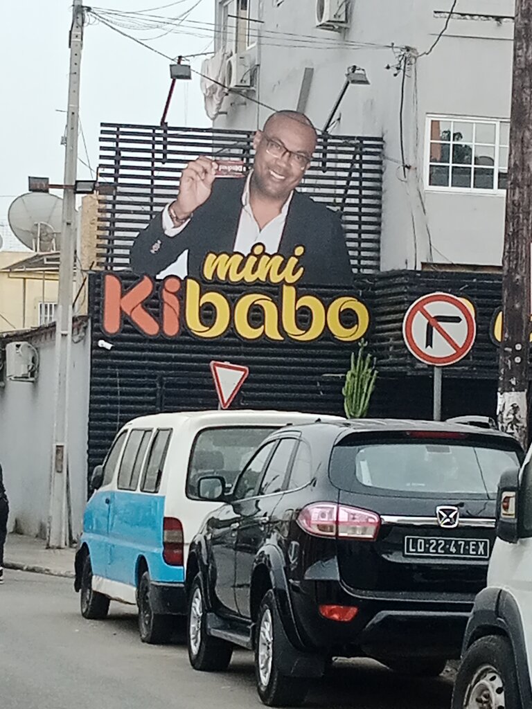 Süpermarket Kibabo Cassenda, Loanda, foto