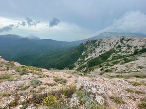 Lower Plateau Chatyr-Dag (Autonomous Republic of Crimea, Simferopolskiy rayon, Dobrivska silska rada), dağ zirvesi  Kırım Cumhuriyeti'nden