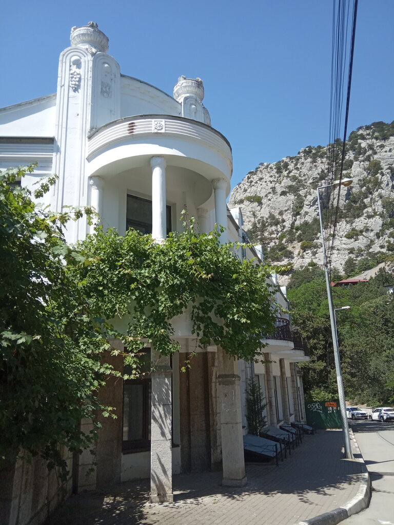 Turistik yerler Дача А.М. Шпиндлера, Kırım Cumhuriyeti, foto