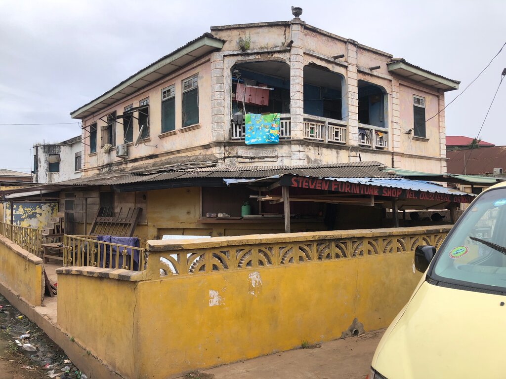 Mobilya tamir, tadilat Steven Furniture Shop, Akra, foto