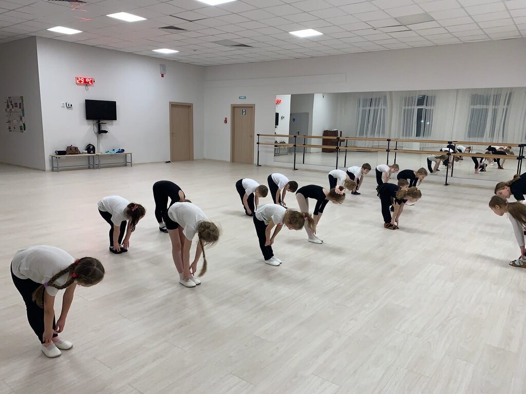 Dans okulları Олимпия, Kirov, foto