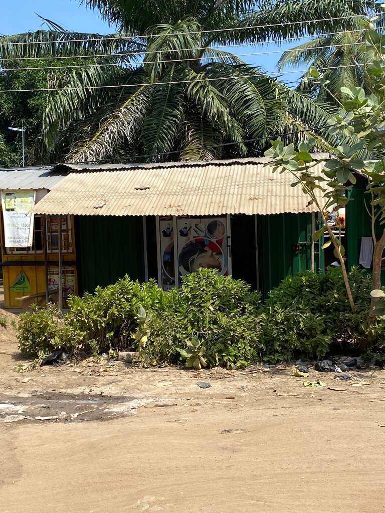 Berberler Katy Saloon, Dünya, foto