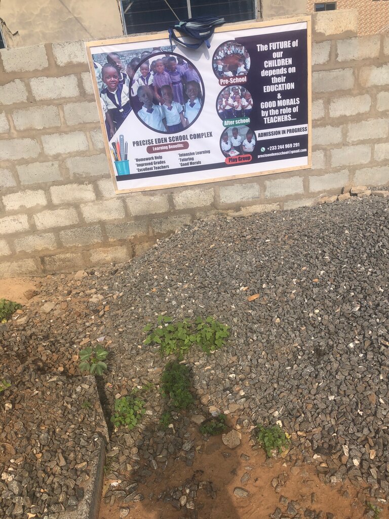 Ortaokul Precise eden school, Dünya, foto