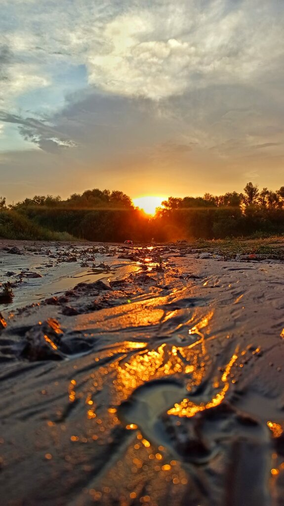 Anıt, heykel Плачущий камень, Pavlovsk, foto