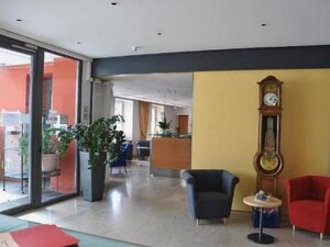 Hotel Cereda (Ticino, Bellinzona, Via Locarno, 10), otel  Ticino'dan