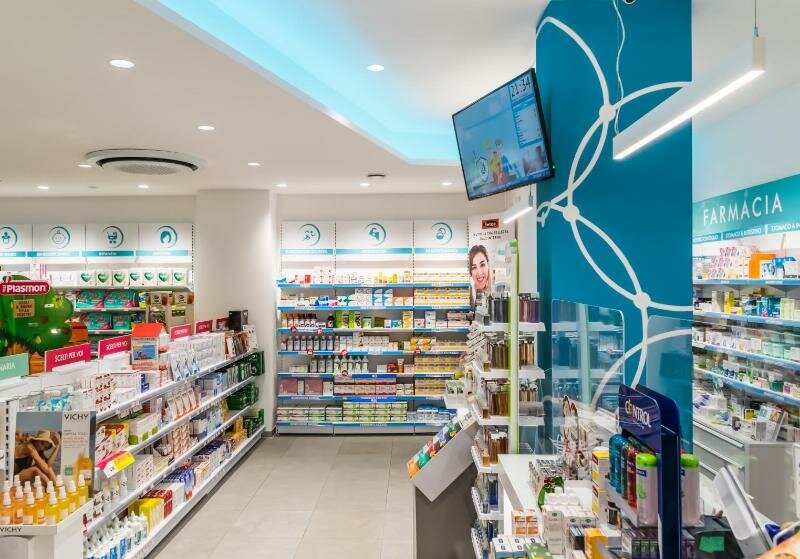 Kozmetik ve parfümeri mağazaları Farmacia Unità D'Italia, Sicilya, foto