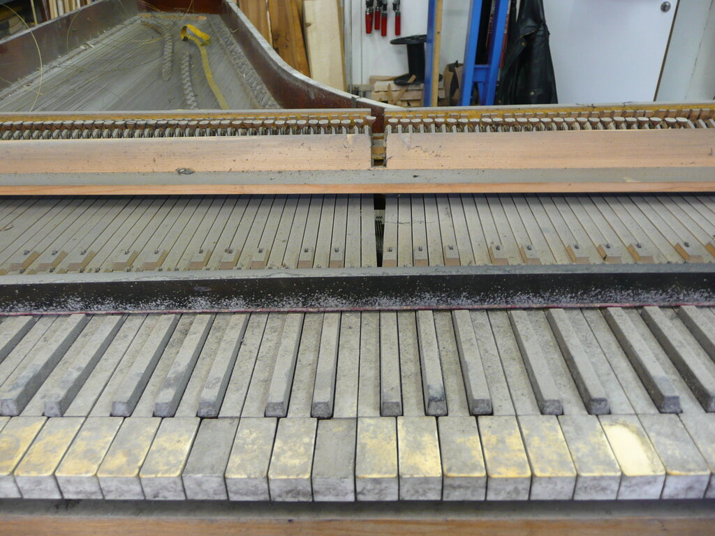 Müzik enstrumanların tamiri Piano Fuchs, Salzburg, foto