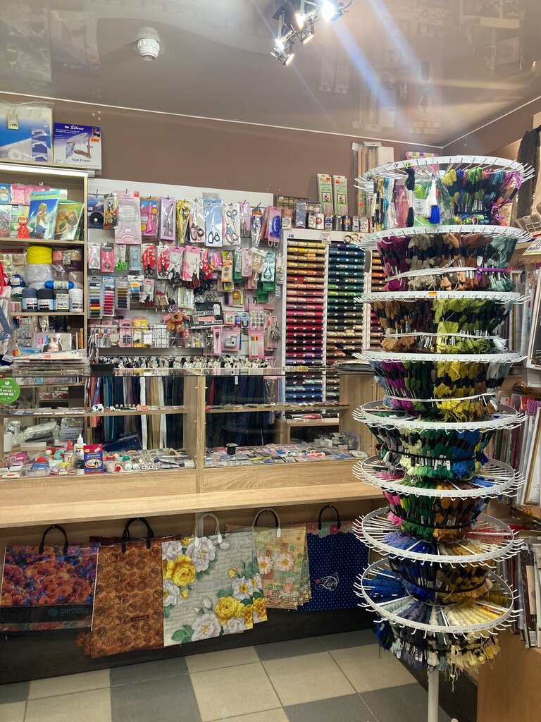 Hobi, elişi için ürünler Vse dlja shit'ja, Saint‑Petersburg, foto