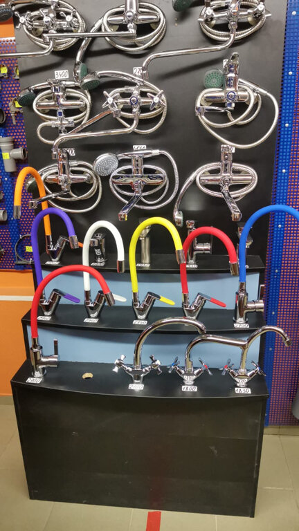 Banyo ve klozet mağazaları Santekh servis, Sertolovo, foto