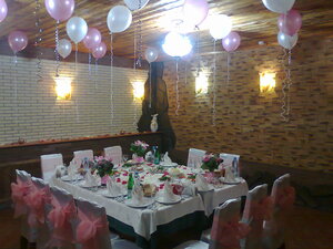 Yamschik Restaurant (Sosnovaya ulitsa No:вл2, Manushkino Village), restoran  Moskova ve Moskovskaya oblastından
