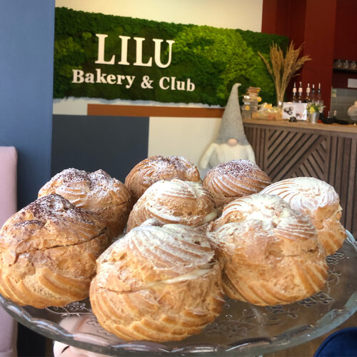 Pasta, şekerleme ve tatlı Lilu Bakery & Lilu Club, Nijegorodskaya oblastı, foto