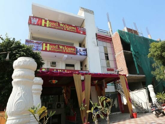 Otel Oyo 28302 Hotel Welcome Banquets And Room, Faridabad, foto