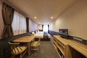 Rinn Premium Machiya Townhouse Kyoto Nijo Castle North (Kyoto Prefecture, Kyoto, Karasuma Line, Kyoto metro station), otel  Kyoto'dan