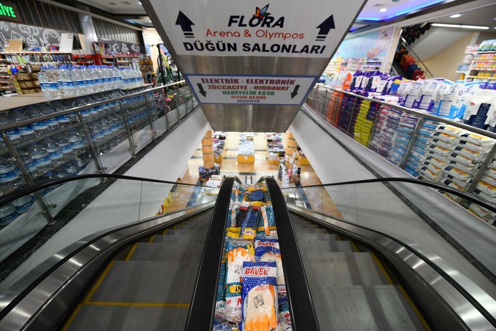 Büyük mağazalar Tahtakale Spot, Döşemealtı, foto