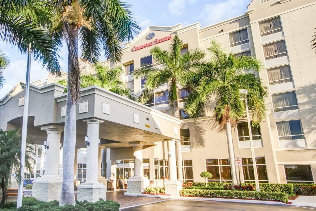Otel Comfort Suites Weston - Sawgrass Mills South, Weston, foto