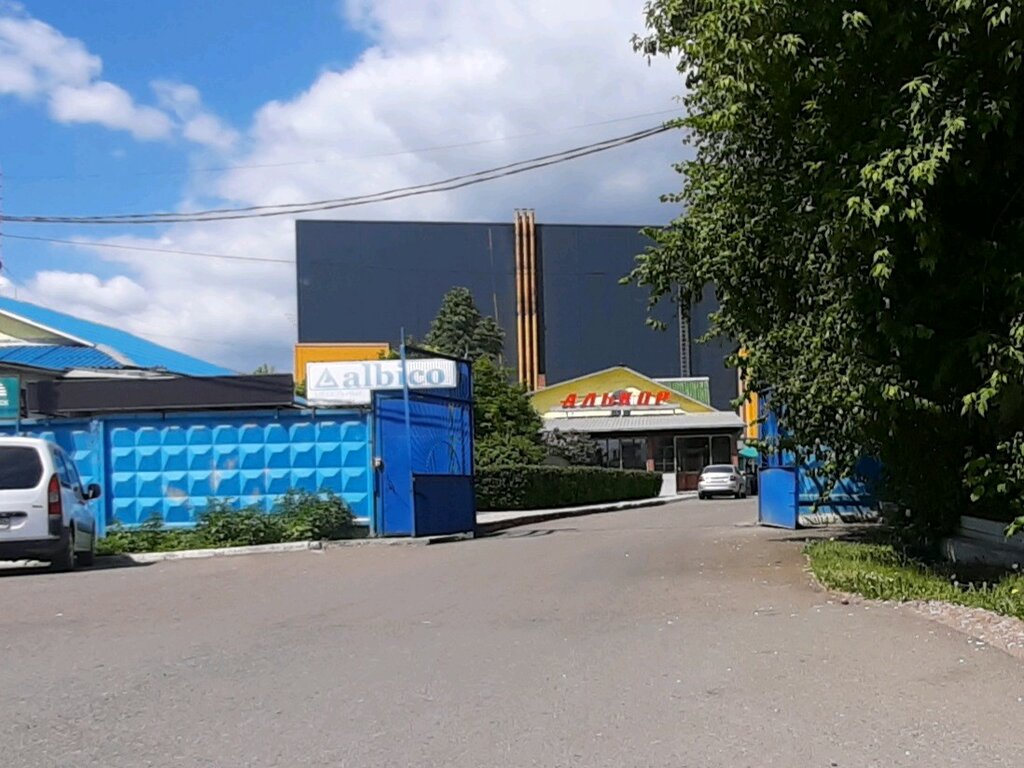 Kapılar Uyutkompaniya, Krasnoyarsk, foto
