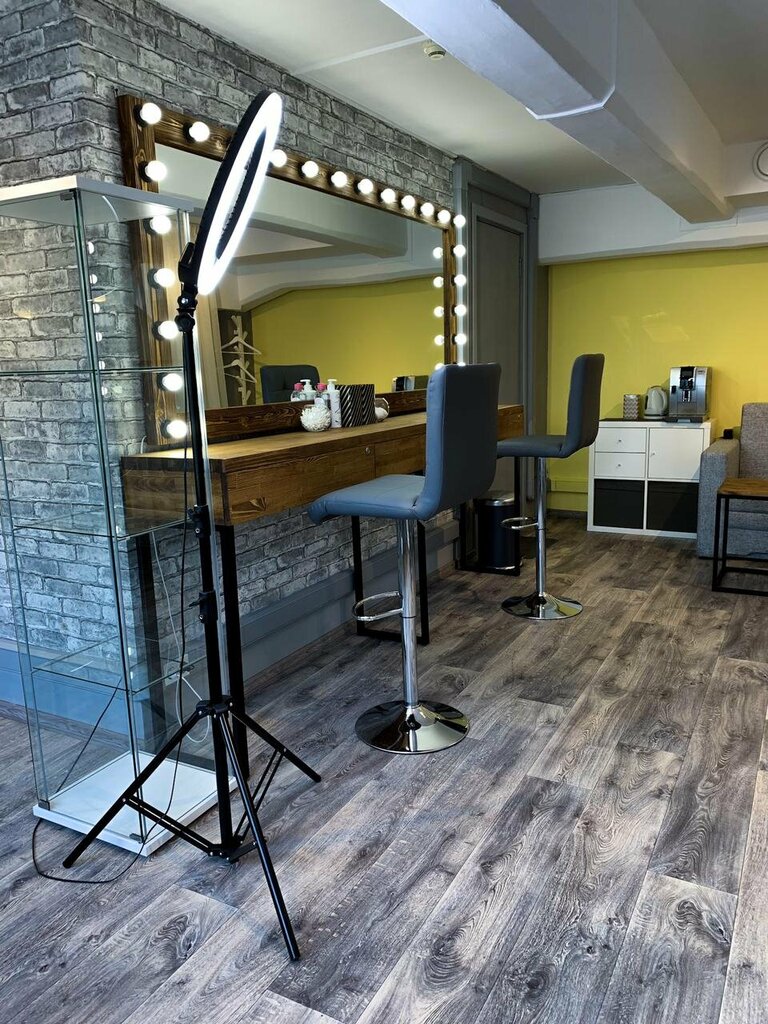 Kalıcı makyaj stüdyosu Lina Lesnikova's permanent makeup studio, Moskova, foto