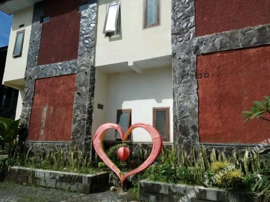 Otel Bunga Matahari Guest House by Oyo Rooms, , foto