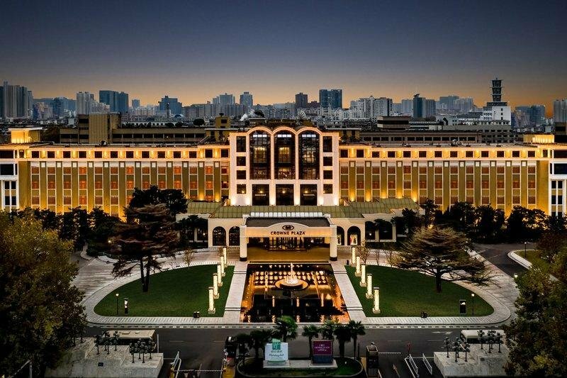 Otel Crowne Plaza Zhengzhou, Zhengzhou, foto