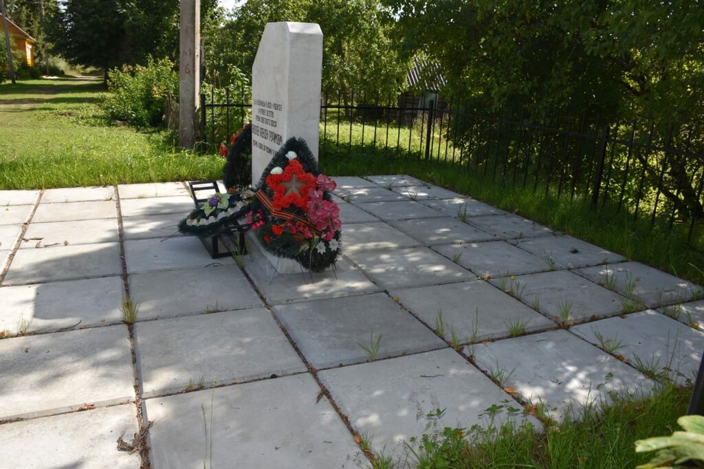Anıt, heykel А.Т. Яковлев, Saint‑Petersburg ve Leningradskaya oblastı, foto