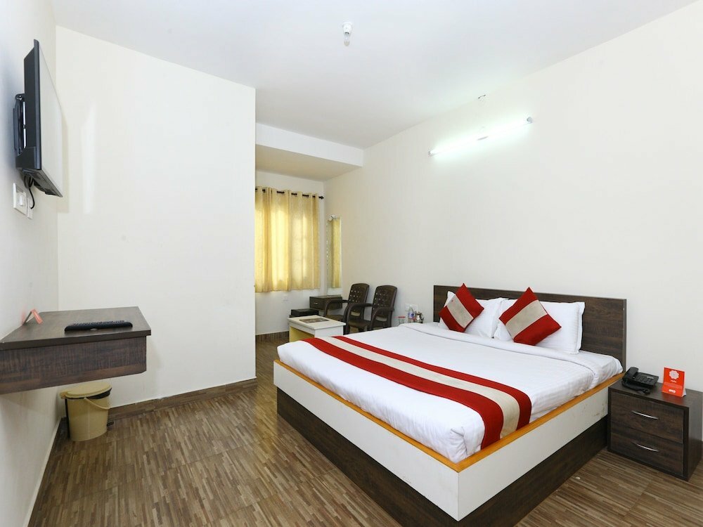 Otel Oyo 9184 Lumino Skypark, Tamil Nadu, foto