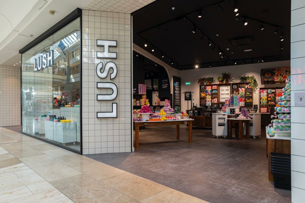 Kozmetik ve parfümeri mağazaları Lush Cosmetics Bluewater, Kent County, foto