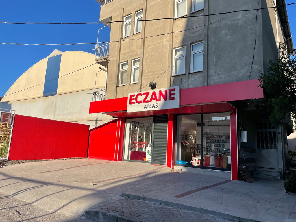 Eczaneler Özgür Eczanesi̇, İzmit, foto