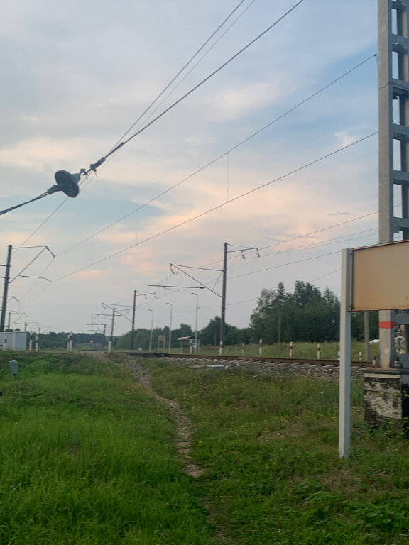Tren istasyonu остановочный пункт Льнозавод, Yaroslavskaya oblastı, foto