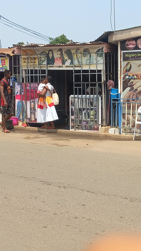 Güzellik salonu Royal priesthood saloon, Akra, foto