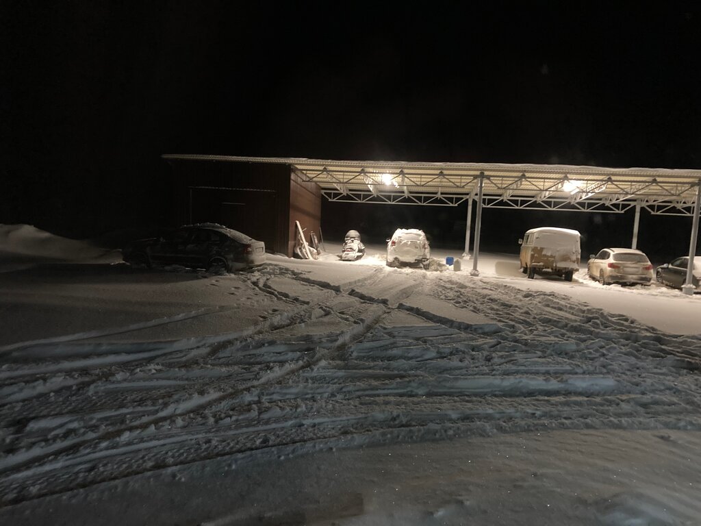 Avcılar ve balıkçılar Охотничья база Медвежий угол, Kostromskaya oblastı, foto
