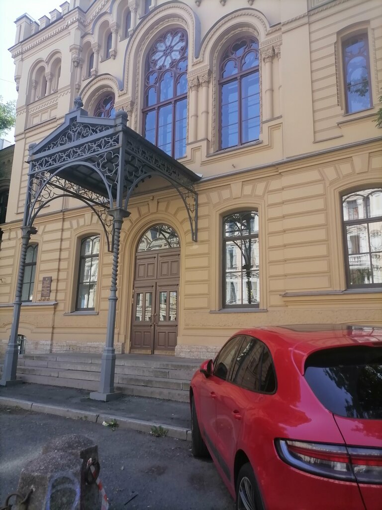 Kütüphaneler Biblioteka Nauchno-issledovatelskogo universiteta informatsionnykh tekhnology mekhaniki i optiki, Saint‑Petersburg, foto