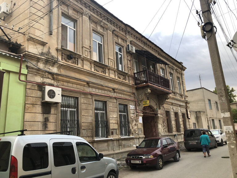 Turistik yerler Дом К.В. Бейлера, Yevpatorya, foto