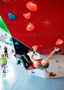 Lintharena AG (Kanton Glarus, Oberurnerstrasse, 4), spor ve eğlence merkezi  Glarus'dan