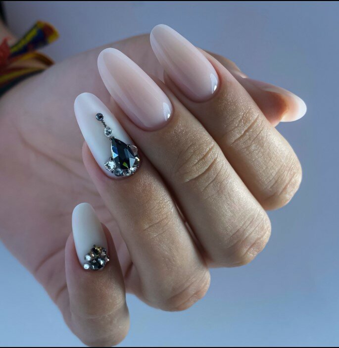 Manikür-pedikür L'artist Nail Art Academy, , foto