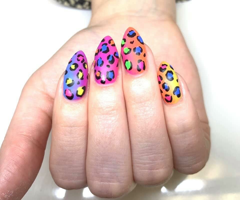 Manikür-pedikür Lunar Nail Studio, Pittsburg, foto