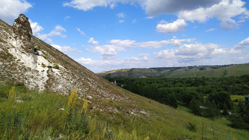 Şapel, haç anıtı Поклонный крест на горе Голгофа, Voronejskaya oblastı, foto