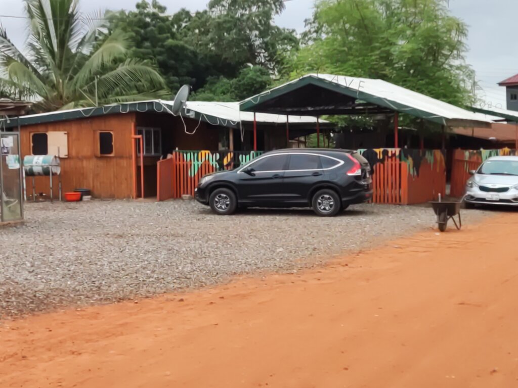 Bar Lord's Cave Pub, Dünya, foto
