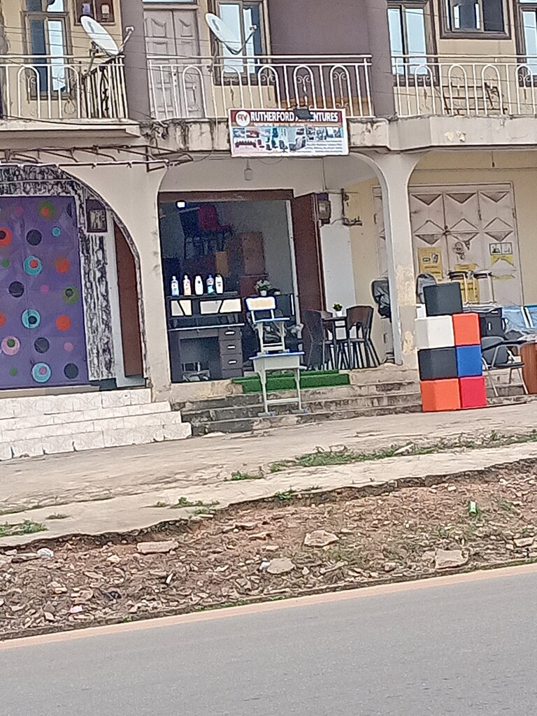 Mobilya kurulumu Rutherford ventures, Dünya, foto