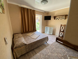 Zeleniy Ostrov (улица Ешиль-ада No:8), otel  Sudak'tan
