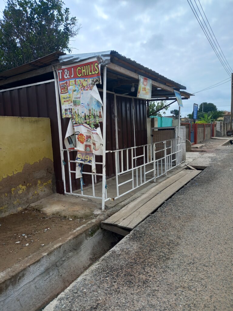 Market T and J chills, Akra, foto