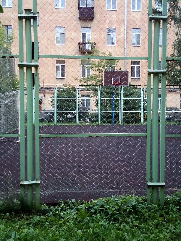 Spor alanı Спортивная площадка, Saint‑Petersburg, foto