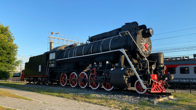 Teknoloji anıtı Паровоз Л-3991, Saratovskaya oblastı, foto
